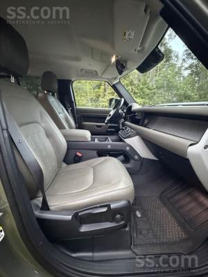 Zaļš Land Rover Defender 2021 Rīga, ar dzinēja tilpumu 3.00 L un nobraukumu 118 tūkst. km par 44890 €, foto 31 vietnē AUTOMOTO.COM.LV