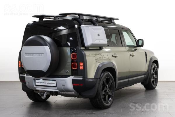 Zaļš Land Rover Defender 2022 Rīga, ar dzinēja tilpumu 3.00 L un nobraukumu 139 tūkst. km par 58900 €, foto 2 vietnē AUTOMOTO.COM.LV