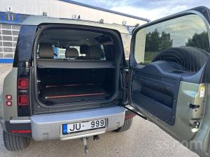 Zaļš Land Rover Defender 2023 Jelgava, ar dzinēja tilpumu 3.00 L un nobraukumu 115 tūkst. km par 49000 €, foto 19 vietnē AUTOMOTO.COM.LV