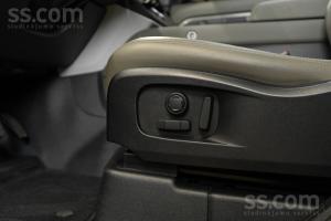 Zaļš Land Rover Defender 2024 Rīga, ar dzinēja tilpumu 3.00 L un nobraukumu 42 tūkst. km par 65000 €, foto 19 vietnē AUTOMOTO.COM.LV