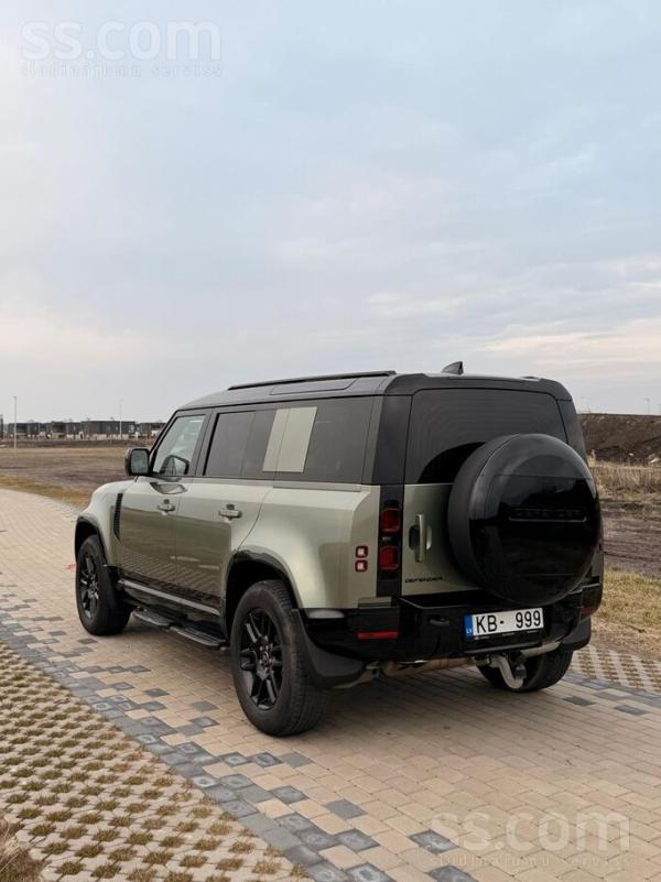 Zaļš Land Rover Defender 2025 Rīga, ar dzinēja tilpumu 3.00 L un nobraukumu 65 tūkst. km par 63500 €, foto 2 vietnē AUTOMOTO.COM.LV