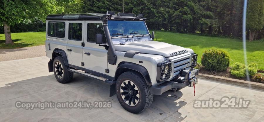 Grey Land Rover Defender 2011 in Tallinn, with an engine capacity of 2.40 L and mileage of 216 thousand km for 43000 €, photo 3 on AUTOMOTO.COM.LV