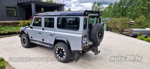Grey Land Rover Defender 2011 in Tallinn, with an engine capacity of 2.40 L and mileage of 216 thousand km for 43000 €, photo 5 on AUTOMOTO.COM.LV