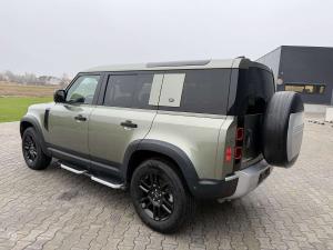 Grey Land Rover Defender 2020 in Siauliai, with an engine capacity of 2.00 L and mileage of 151 thousand km for 36500 €, photo 6 on AUTOMOTO.COM.LV