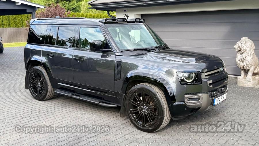 Pelēks Land Rover Defender 2021 Pērnava, ar dzinēja tilpumu 3.00 L un nobraukumu 113 tūkst. km par 64900 €, foto 1 vietnē AUTOMOTO.COM.LV