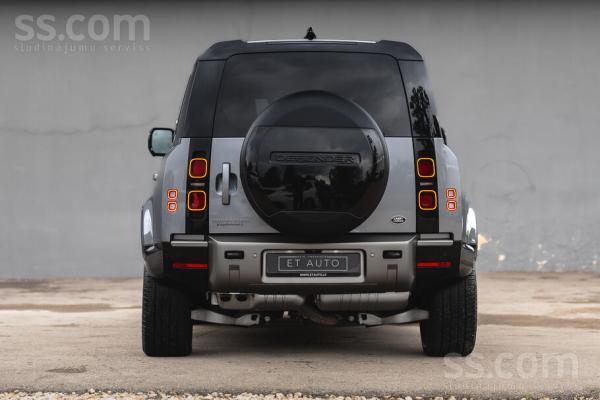 Pelēks Land Rover Defender 2021 Jelgava, ar dzinēja tilpumu 3.00 L un nobraukumu 192 tūkst. km par 50000 €, foto 6 vietnē AUTOMOTO.COM.LV