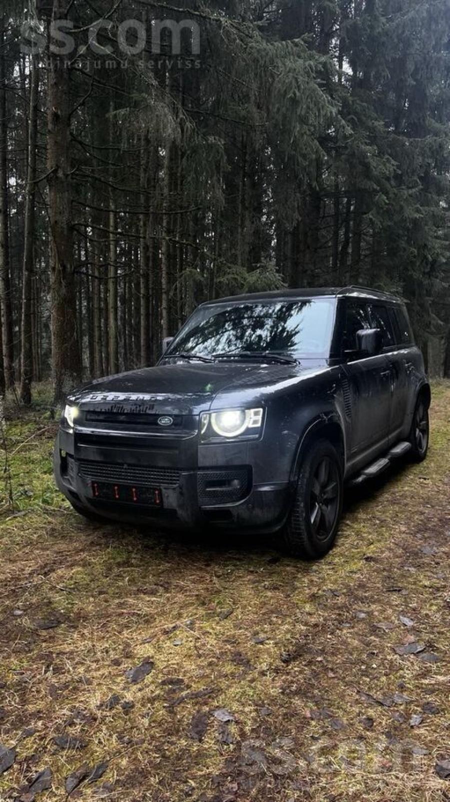 Pelēks Land Rover Defender 2022 Rīga, ar dzinēja tilpumu 3.00 L un nobraukumu 88 tūkst. km par 55999 €, foto 4 vietnē AUTOMOTO.COM.LV