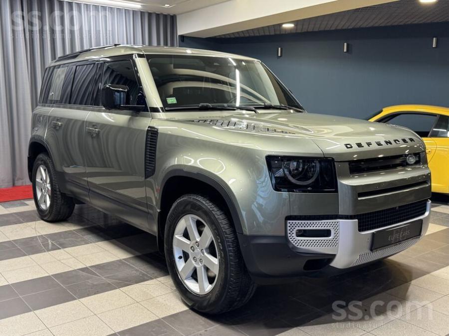 Grey Land Rover Defender 2022 in Riga, with an engine capacity of 3.00 L and mileage of 90 thousand km for 52990 €, photo 4 on AUTOMOTO.COM.LV