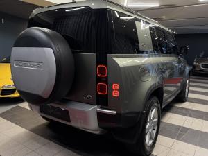 Pelēks Land Rover Defender 2022 Rīga, ar dzinēja tilpumu 3.00 L un nobraukumu 90 tūkst. km par 50990 €, foto 24 vietnē AUTOMOTO.COM.LV
