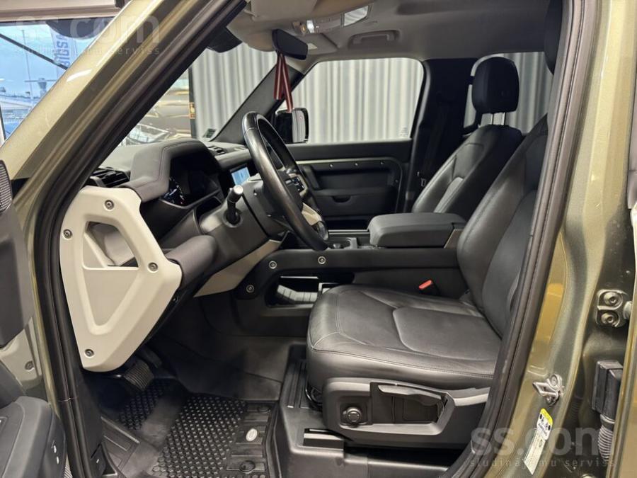 Pelēks Land Rover Defender 2022 Rīga, ar dzinēja tilpumu 3.00 L un nobraukumu 90 tūkst. km par 47490 €, foto 10 vietnē AUTOMOTO.COM.LV