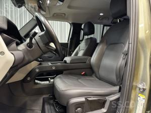 Pelēks Land Rover Defender 2022 Rīga, ar dzinēja tilpumu 3.00 L un nobraukumu 90 tūkst. km par 47490 €, foto 11 vietnē AUTOMOTO.COM.LV