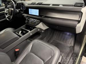 Pelēks Land Rover Defender 2022 Rīga, ar dzinēja tilpumu 3.00 L un nobraukumu 90 tūkst. km par 47490 €, foto 15 vietnē AUTOMOTO.COM.LV
