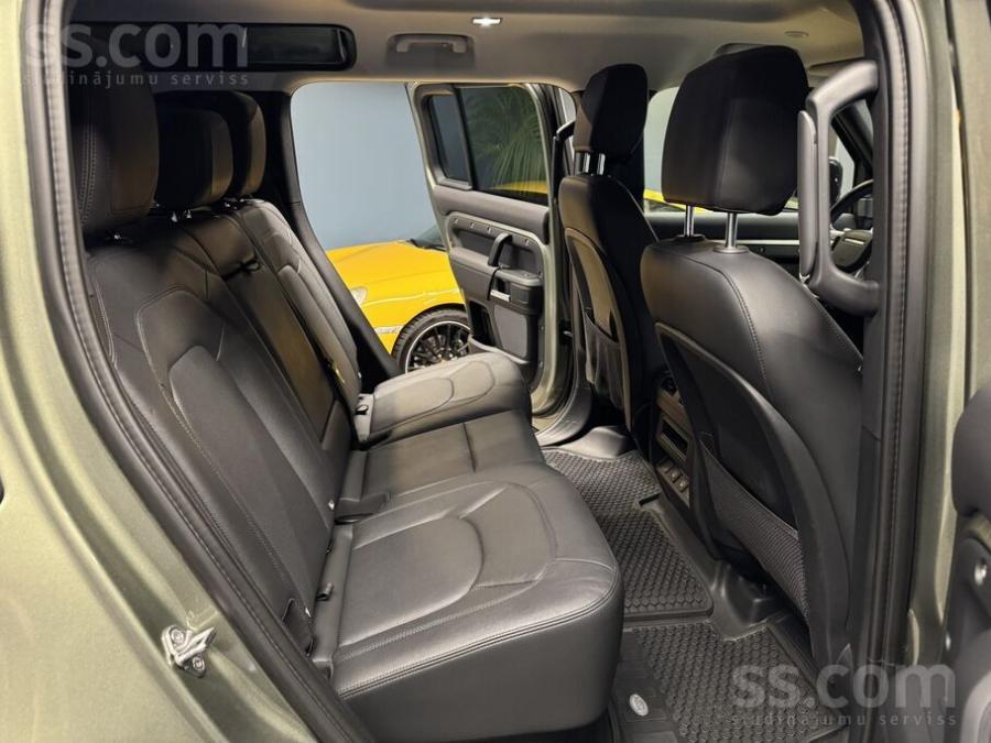 Pelēks Land Rover Defender 2022 Rīga, ar dzinēja tilpumu 3.00 L un nobraukumu 90 tūkst. km par 47490 €, foto 17 vietnē AUTOMOTO.COM.LV