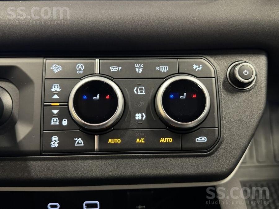 Pelēks Land Rover Defender 2022 Rīga, ar dzinēja tilpumu 3.00 L un nobraukumu 90 tūkst. km par 47490 €, foto 21 vietnē AUTOMOTO.COM.LV