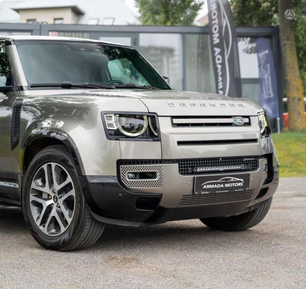 Pelēks Land Rover Defender 2022 Viļņa, ar dzinēja tilpumu 3.00 L un nobraukumu 152 tūkst. km par 45900 €, foto 2 vietnē AUTOMOTO.COM.LV