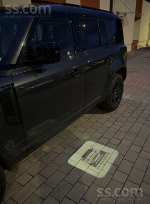Grey Land Rover Defender 2022 in Riga, with an engine capacity of 3.00 L and mileage of 163 thousand km for 42850 €, photo 27 on AUTOMOTO.COM.LV