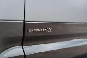 Pelēks Land Rover Defender 2024 Viļņa, ar dzinēja tilpumu 3.00 L un nobraukumu 32 tūkst. km par 83900 €, foto 9 vietnē AUTOMOTO.COM.LV