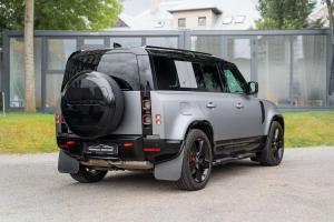 Pelēks Land Rover Defender 2024 Viļņa, ar dzinēja tilpumu 3.00 L un nobraukumu 32 tūkst. km par 83900 €, foto 17 vietnē AUTOMOTO.COM.LV