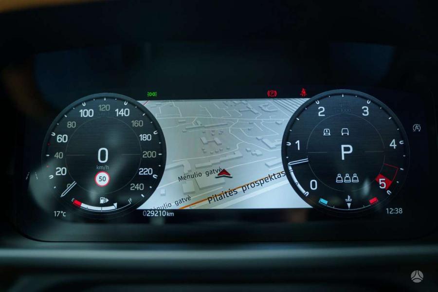 Pelēks Land Rover Defender 2024 Viļņa, ar dzinēja tilpumu 3.00 L un nobraukumu 32 tūkst. km par 83900 €, foto 31 vietnē AUTOMOTO.COM.LV