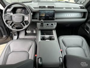 Grey Land Rover Defender 2025 in Vilnius, with an engine capacity of 3.00 L and mileage of 20 thousand km for 90500 €, photo 15 on AUTOMOTO.COM.LV