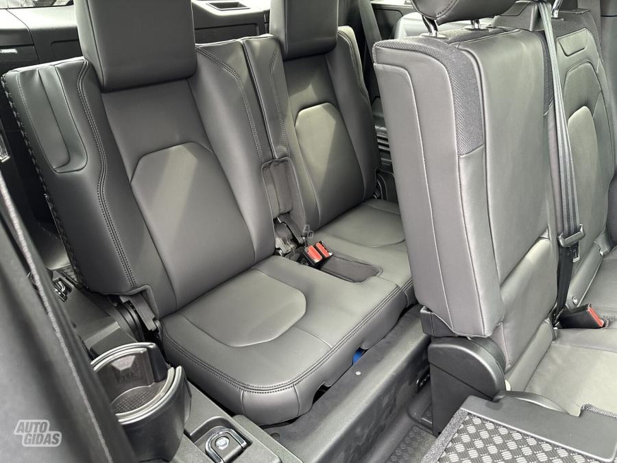 Grey Land Rover Defender 2025 in Vilnius, with an engine capacity of 3.00 L and mileage of 20 thousand km for 90500 €, photo 19 on AUTOMOTO.COM.LV
