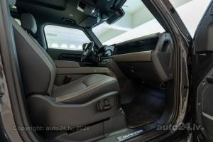 Pelēks Land Rover Defender 2025 Tallina, ar dzinēja tilpumu 3.00 L un nobraukumu 10 tūkst. km par 79450 €, foto 16 vietnē AUTOMOTO.COM.LV
