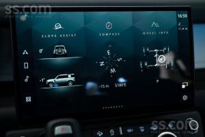Pelēks Land Rover Defender 2026 Rīga, ar dzinēja tilpumu 3.00 L un nobraukumu 3 tūkst. km par 64990 €, foto 27 vietnē AUTOMOTO.COM.LV