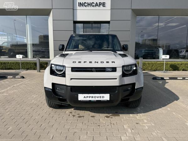 Land Rover Defender 2026 in Vilnius on AUTOMOTO.COM.LV Grey Land Rover Defender 2026 in Vilnius, with an engine capacity of 3.00 L and mileage of 15 thousand km for 80000 €, photo 3 on AUTOMOTO.COM.LV
