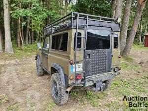 Land Rover Defender 1997 Mažeikiai, ar dzinēja tilpumu 2.50 L un nobraukumu 314 tūkst. km par 6800 €, foto 3 vietnē AUTOMOTO.COM.LV