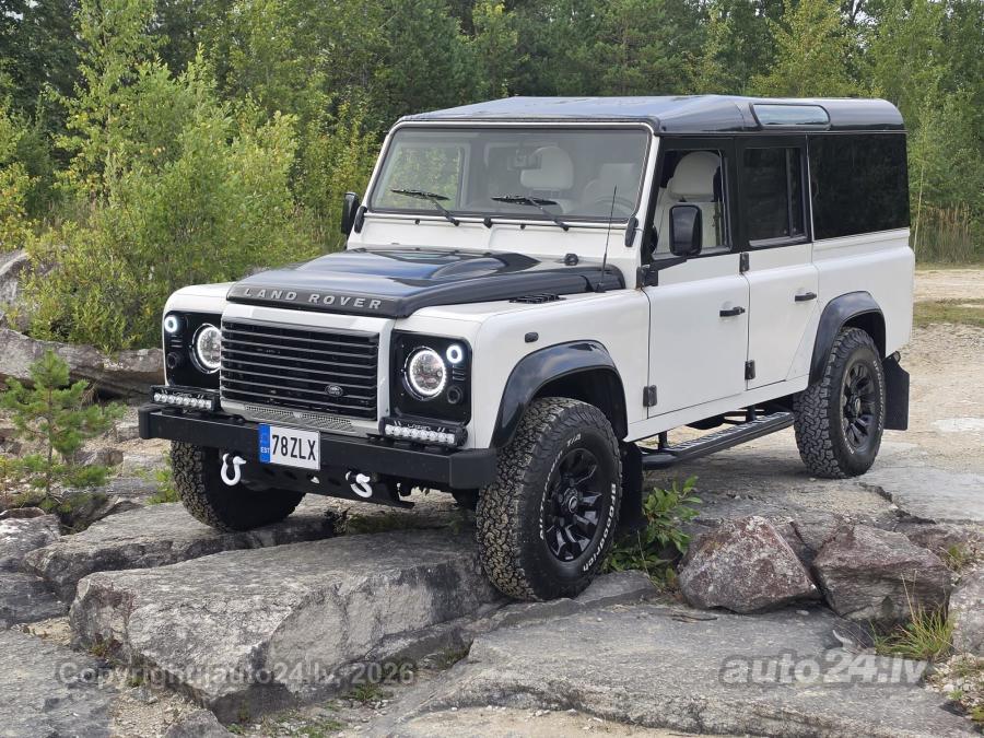 Balts Land Rover Defender 2009 Saue, ar dzinēja tilpumu 2.40 L un nobraukumu 165 tūkst. km par 37900 €, foto 4 vietnē AUTOMOTO.COM.LV