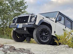 Balts Land Rover Defender 2009 Saue, ar dzinēja tilpumu 2.40 L un nobraukumu 165 tūkst. km par 37900 €, foto 5 vietnē AUTOMOTO.COM.LV