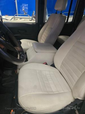 Balts Land Rover Defender 2009 Saue, ar dzinēja tilpumu 2.40 L un nobraukumu 165 tūkst. km par 37900 €, foto 12 vietnē AUTOMOTO.COM.LV