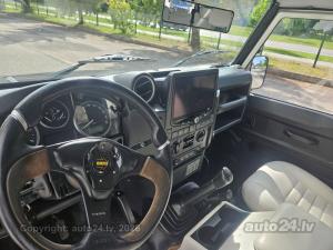 Balts Land Rover Defender 2009 Saue, ar dzinēja tilpumu 2.40 L un nobraukumu 165 tūkst. km par 37900 €, foto 13 vietnē AUTOMOTO.COM.LV