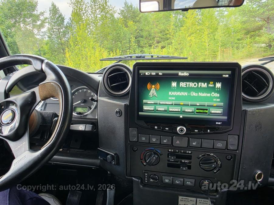 Balts Land Rover Defender 2009 Saue, ar dzinēja tilpumu 2.40 L un nobraukumu 165 tūkst. km par 37900 €, foto 15 vietnē AUTOMOTO.COM.LV