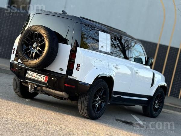 Balts Land Rover Defender 2023 Rīga, ar dzinēja tilpumu 3.00 L un nobraukumu 0 tūkst. km par 26500 €, foto 3 vietnē AUTOMOTO.COM.LV