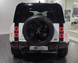 Balts Land Rover Defender 2024 Šauļi, ar dzinēja tilpumu 3.00 L un nobraukumu 35 tūkst. km par 58300 €, foto 10 vietnē AUTOMOTO.COM.LV