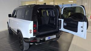 Balts Land Rover Defender 2024 Šauļi, ar dzinēja tilpumu 3.00 L un nobraukumu 35 tūkst. km par 58300 €, foto 11 vietnē AUTOMOTO.COM.LV