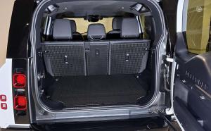 Balts Land Rover Defender 2024 Šauļi, ar dzinēja tilpumu 3.00 L un nobraukumu 35 tūkst. km par 58300 €, foto 12 vietnē AUTOMOTO.COM.LV