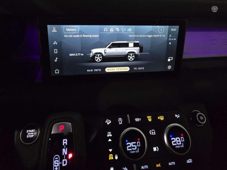 Balts Land Rover Defender 2024 Šauļi, ar dzinēja tilpumu 3.00 L un nobraukumu 35 tūkst. km par 58300 €, foto 25 vietnē AUTOMOTO.COM.LV