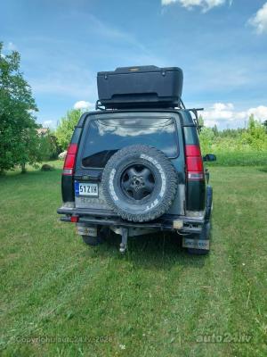 Melns Land Rover Discovery 2000 Tallina, ar dzinēja tilpumu 2.50 L un nobraukumu 0 tūkst. km par 11000 €, foto 5 vietnē AUTOMOTO.COM.LV
