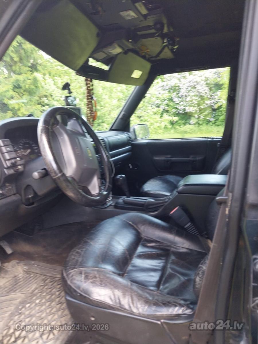 Melns Land Rover Discovery 2000 Tallina, ar dzinēja tilpumu 2.50 L un nobraukumu 0 tūkst. km par 11000 €, foto 6 vietnē AUTOMOTO.COM.LV