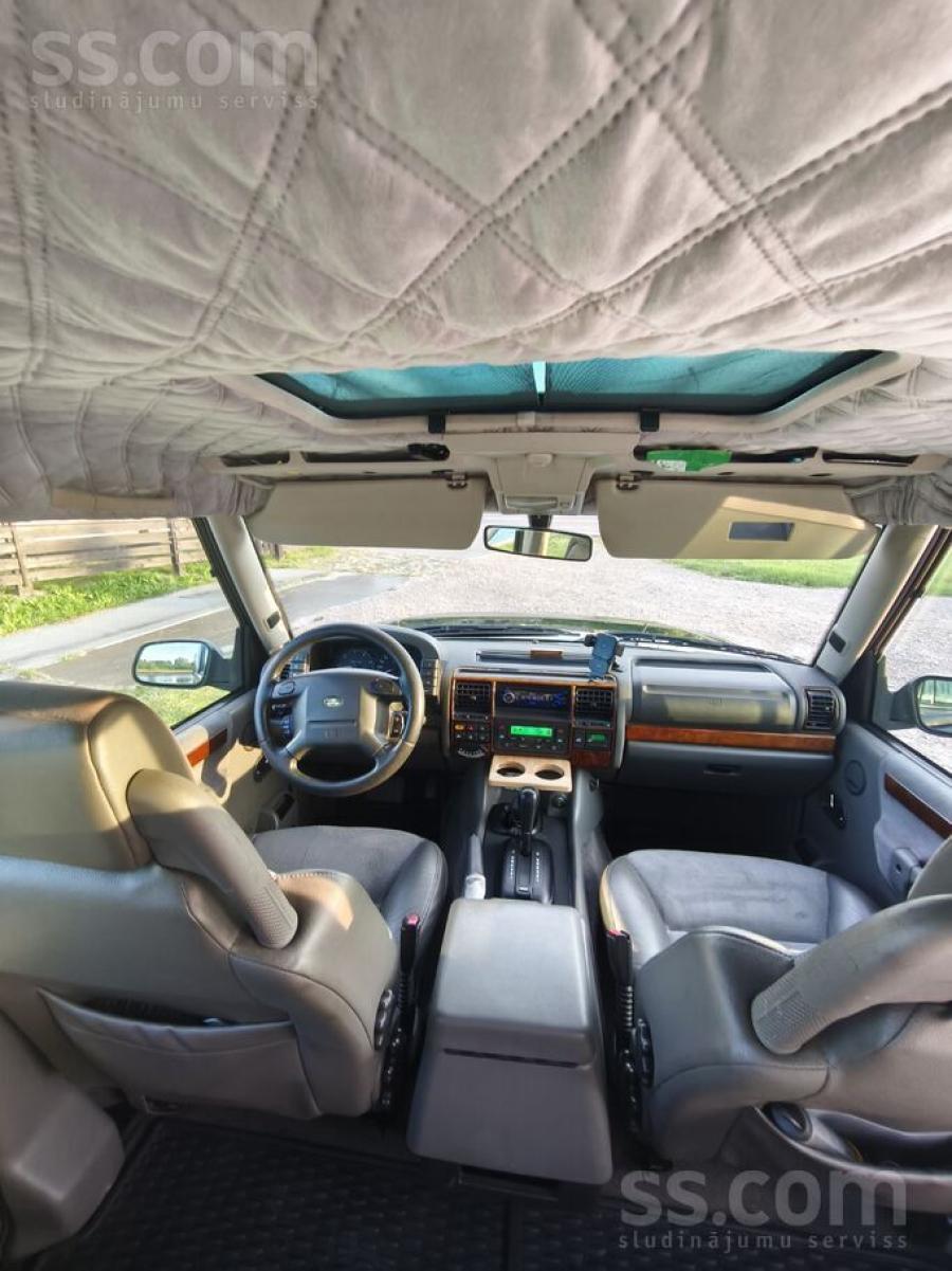 Melns Land Rover Discovery 2002 Jelgava, ar dzinēja tilpumu 2.50 L un nobraukumu 289 tūkst. km par 7874 €, foto 9 vietnē AUTOMOTO.COM.LV