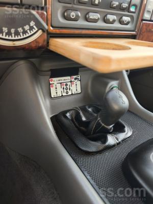 Melns Land Rover Discovery 2002 Jelgava, ar dzinēja tilpumu 2.50 L un nobraukumu 289 tūkst. km par 7874 €, foto 17 vietnē AUTOMOTO.COM.LV