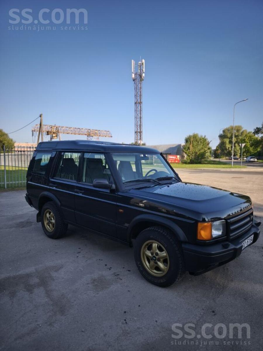 Melns Land Rover Discovery 2002 Jelgava, ar dzinēja tilpumu 2.50 L un nobraukumu 290 tūkst. km par 6500 €, foto 3 vietnē AUTOMOTO.COM.LV