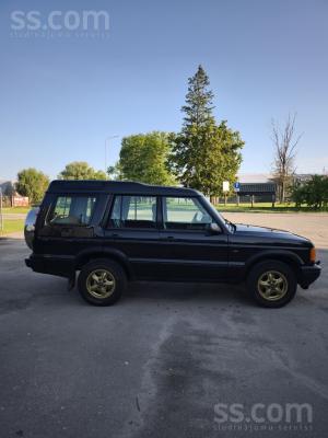 Melns Land Rover Discovery 2002 Jelgava, ar dzinēja tilpumu 2.50 L un nobraukumu 290 tūkst. km par 6500 €, foto 5 vietnē AUTOMOTO.COM.LV