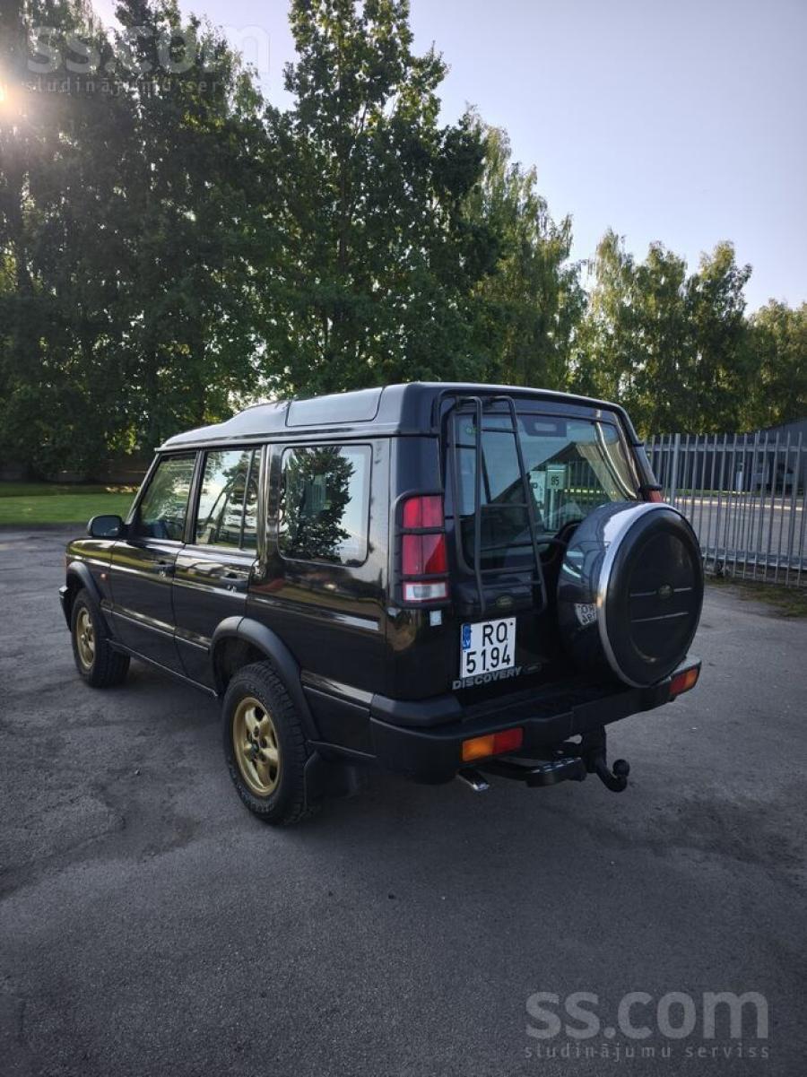 Melns Land Rover Discovery 2002 Jelgava, ar dzinēja tilpumu 2.50 L un nobraukumu 290 tūkst. km par 6500 €, foto 8 vietnē AUTOMOTO.COM.LV