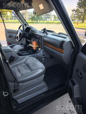Melns Land Rover Discovery 2002 Jelgava, ar dzinēja tilpumu 2.50 L un nobraukumu 290 tūkst. km par 6500 €, foto 12 vietnē AUTOMOTO.COM.LV