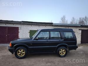Melns Land Rover Discovery 2002 Jelgava, ar dzinēja tilpumu 2.50 L un nobraukumu 290 tūkst. km par 6500 €, foto 18 vietnē AUTOMOTO.COM.LV