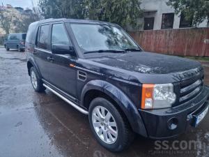 Melns Land Rover Discovery 2005 Rīga, ar dzinēja tilpumu 2.70 L un nobraukumu 299 tūkst. km par 4800 €, foto 4 vietnē AUTOMOTO.COM.LV