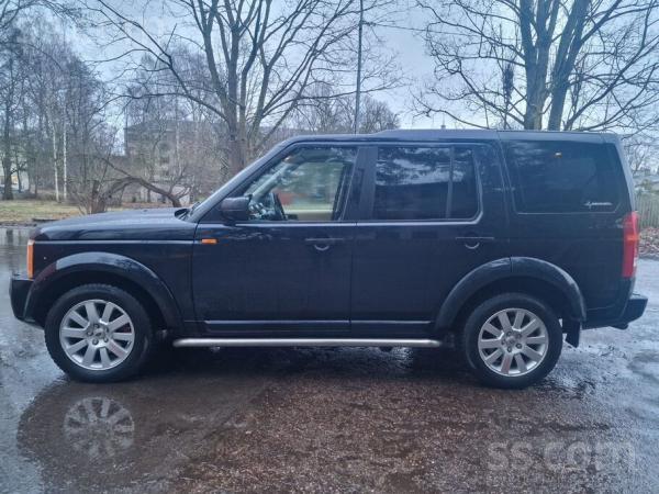 Black Land Rover Discovery 2005 in Riga, with an engine capacity of 2.70 L and mileage of 299 thousand km for 4800 €, photo 5 on AUTOMOTO.COM.LV